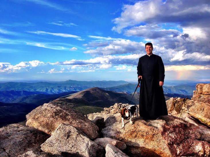 Celebrity Blogger Week: Robert Hendrickson | Lent Madness